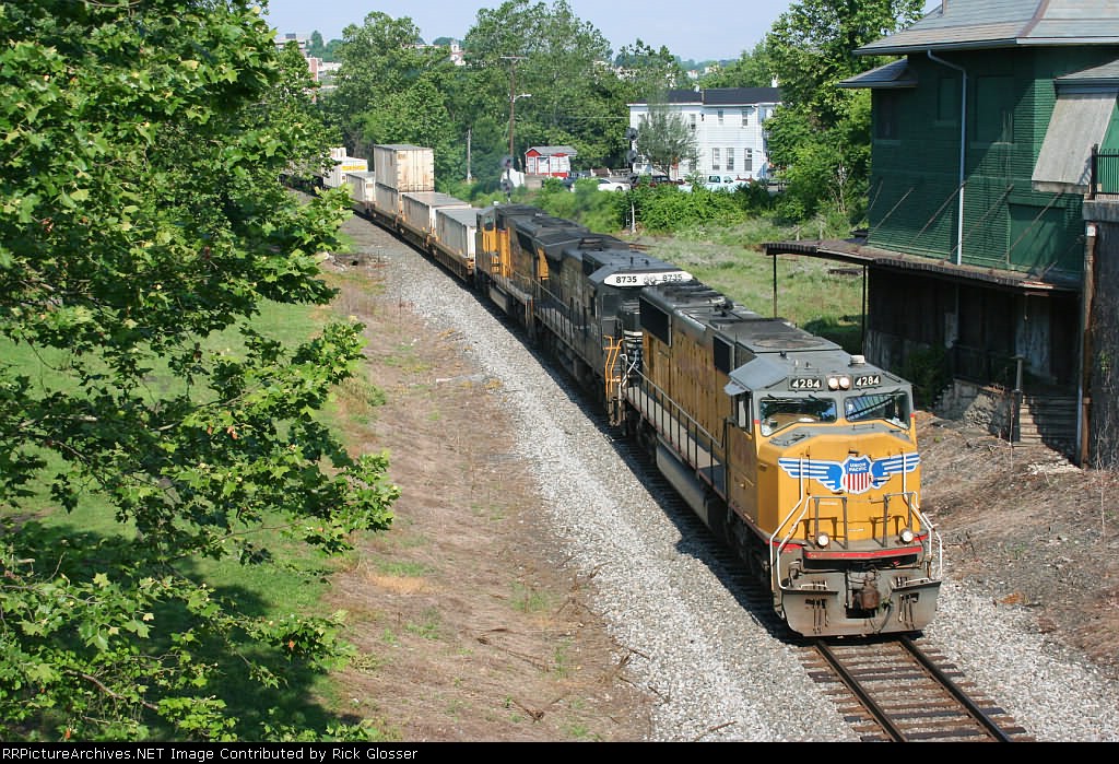 Wider View of 214 at CP PHILLIPSBURG